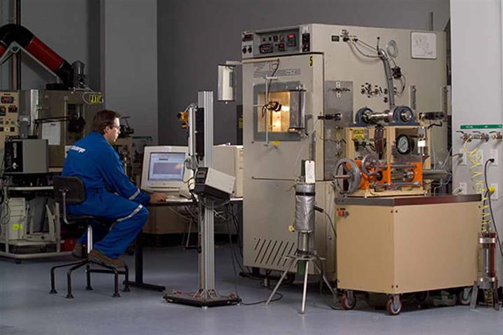 Nafta Phase Behavior And Pvt And Applications In Reservoir Simulation